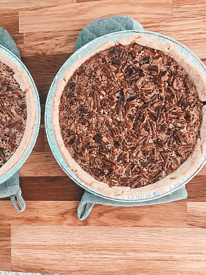 Award-Winning Pecan Pie - Blushing Bungalow | So Cute You'll Blush ☺️