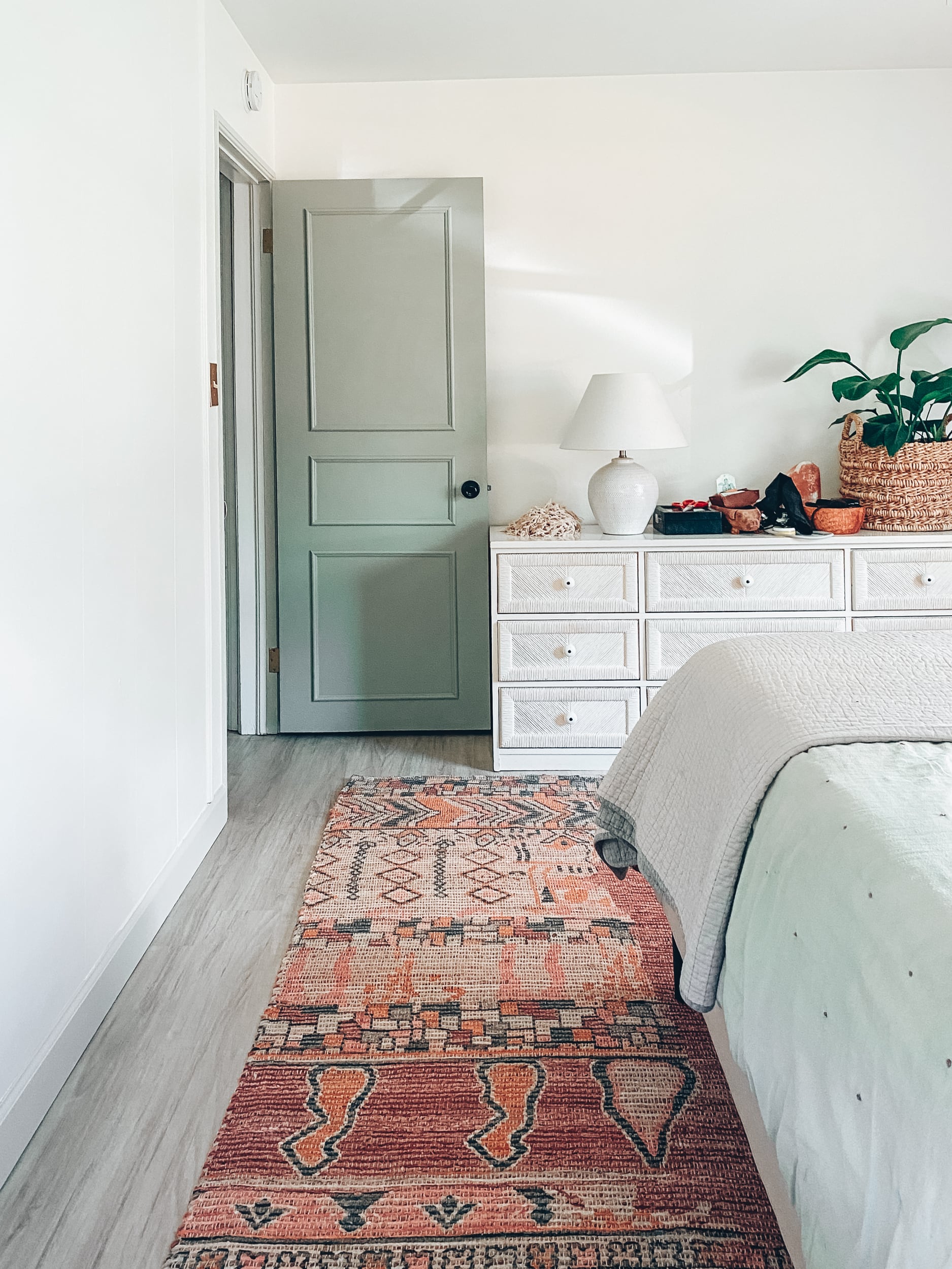Master Bedroom Rug Reveal, Nightstand Makeover and Affordable Rugs