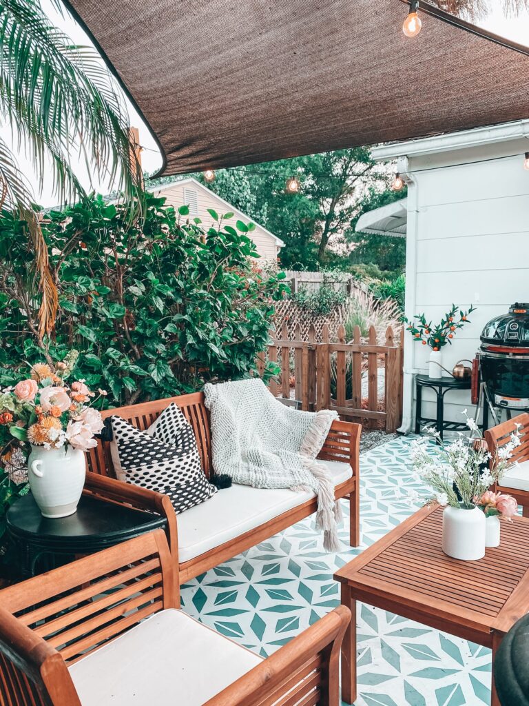 How to Use Faux Flowers in an Outdoor Space - Blushing Bungalow | So ...