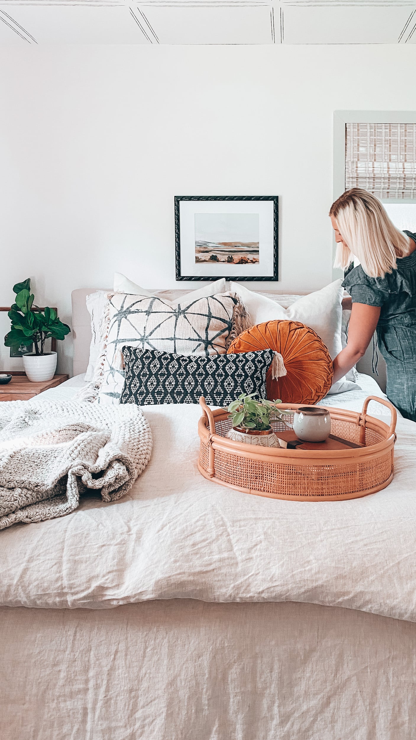 Guide to Fluffy Bedding + Our New Master Bedding - Blushing Bungalow ...