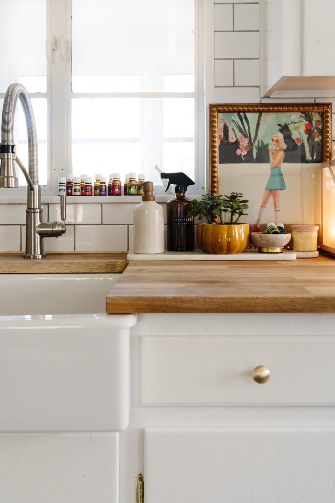 Easy Updates in Small Kitchen - Blushing Bungalow | So Cute You'll Blush ☺️