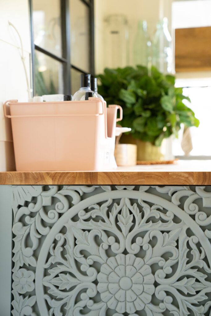 Small Laundry Room with Table - Blushing Bungalow | So Cute You'll Blush ☺️