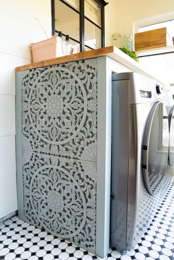 Small Laundry Room with Table - Blushing Bungalow | So Cute You'll Blush ☺️