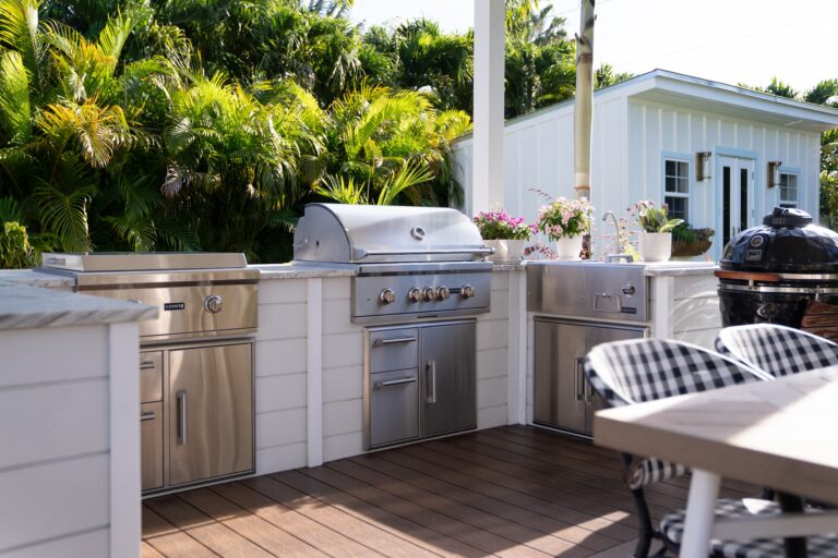 Outdoor Kitchen Must Haves - Blushing Bungalow | So Cute You'll Blush ☺️